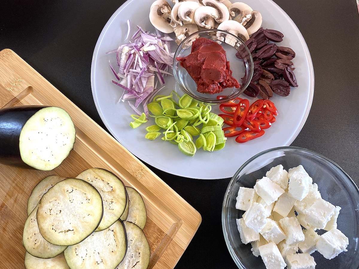 Mediterranean Pizza With Eggplants And Leeks - Delicious Eclectica