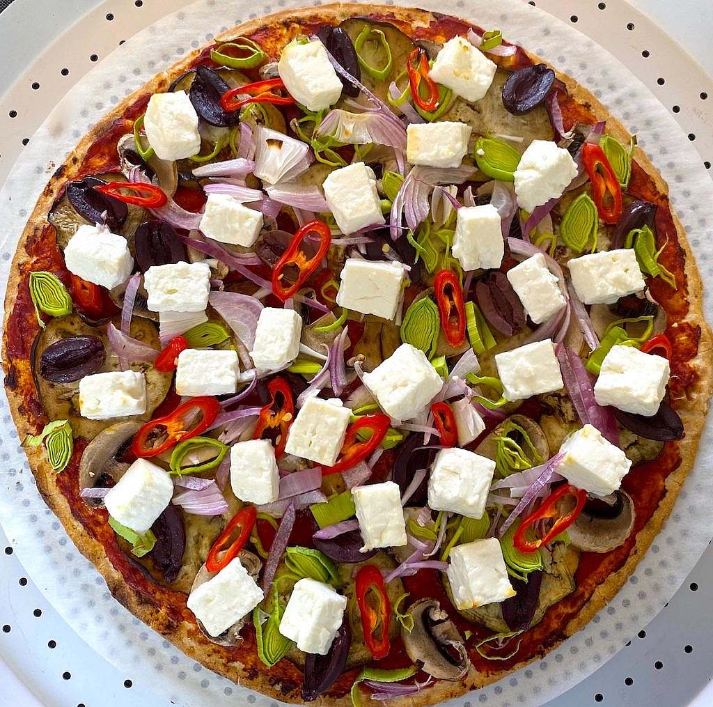 Mediterranean Pizza With Eggplants And Leeks - Delicious Eclectica